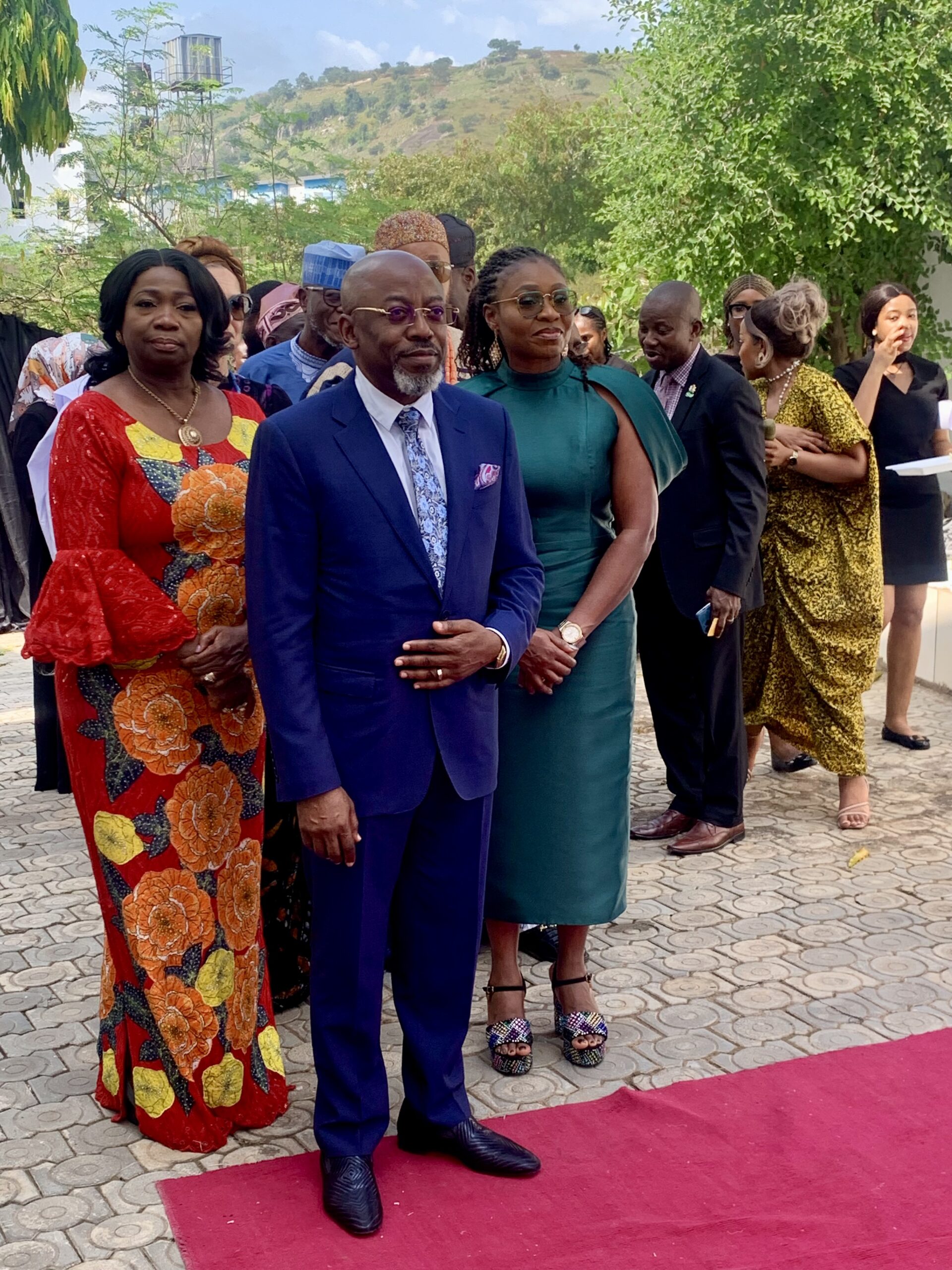 U.S.-based Nigerian doctor unveils multi-million naira regenerative hospital in Abuja ...